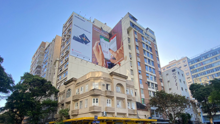 Samsung inicia campanha dos dobráveis em espaços públicos no Rio de ...