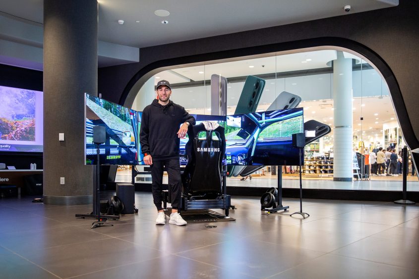 Samsung Canada unveils grand prix-style racing simulator with Neo QLED ...