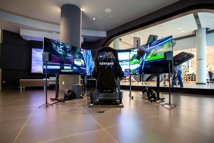 Samsung Canada unveils grand prix-style racing simulator with Neo QLED ...
