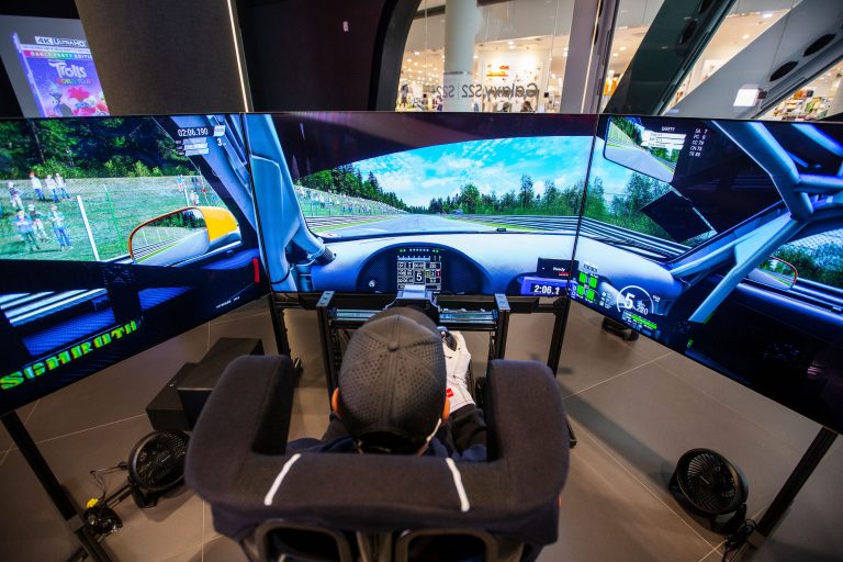 Samsung Canada unveils grand prix-style racing simulator with Neo QLED ...