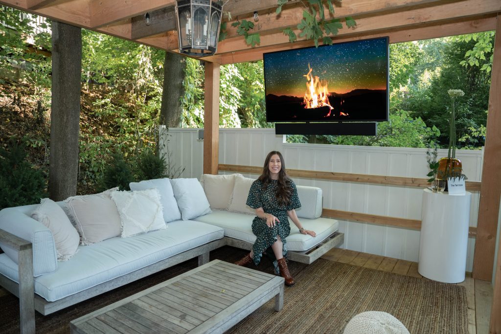 Interior Designer Showcases Versatility of Samsung Lifestyle Screens in ...