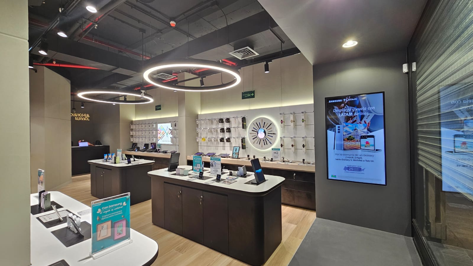 Samsung inaugurará nueva tienda en el MUT y se expande en Santiago – Samsung Newsroom Chile
