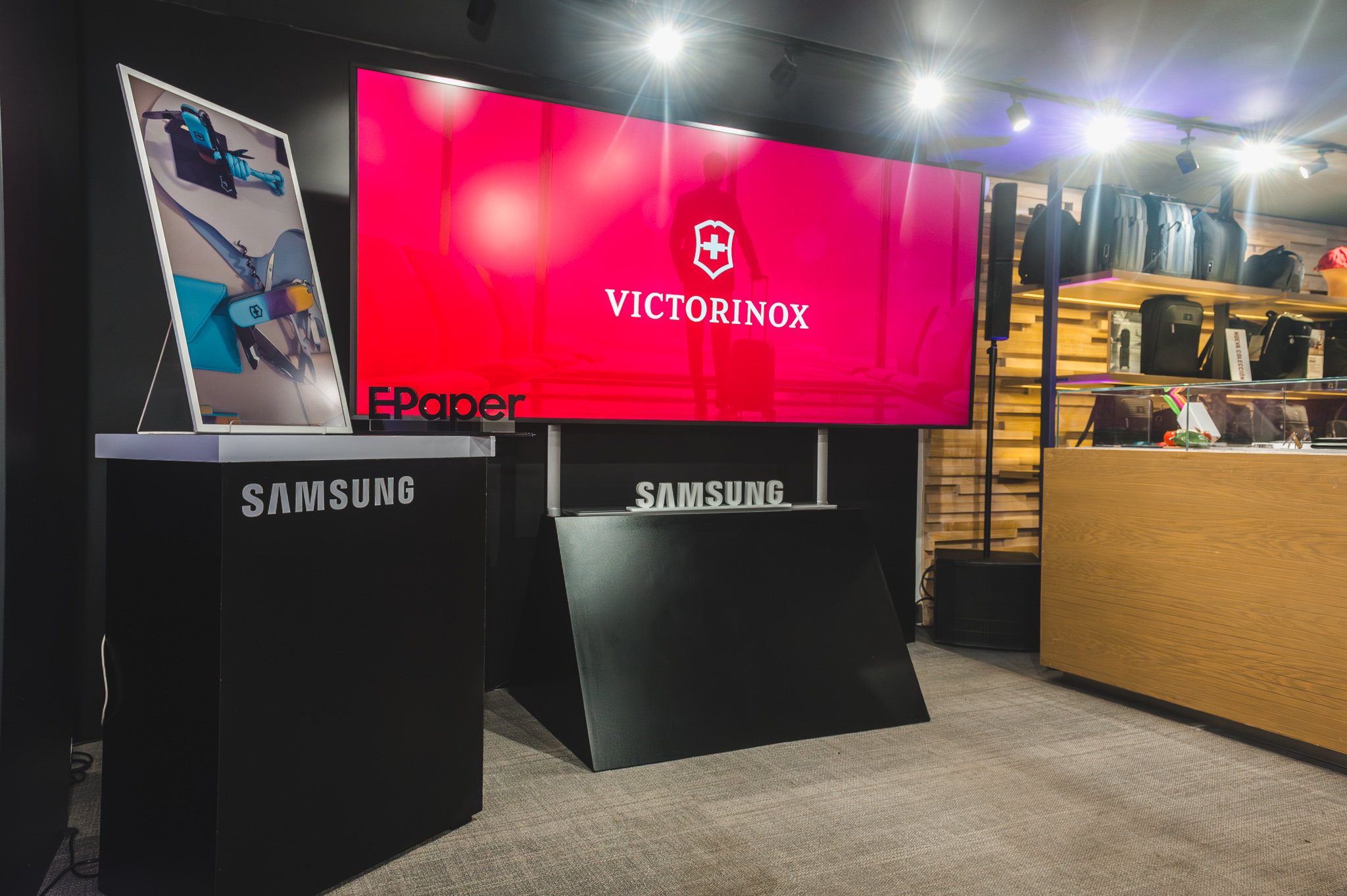 Samsung lanza su pantalla ultra ancha 5K de 105 pulgadas: la nueva ...