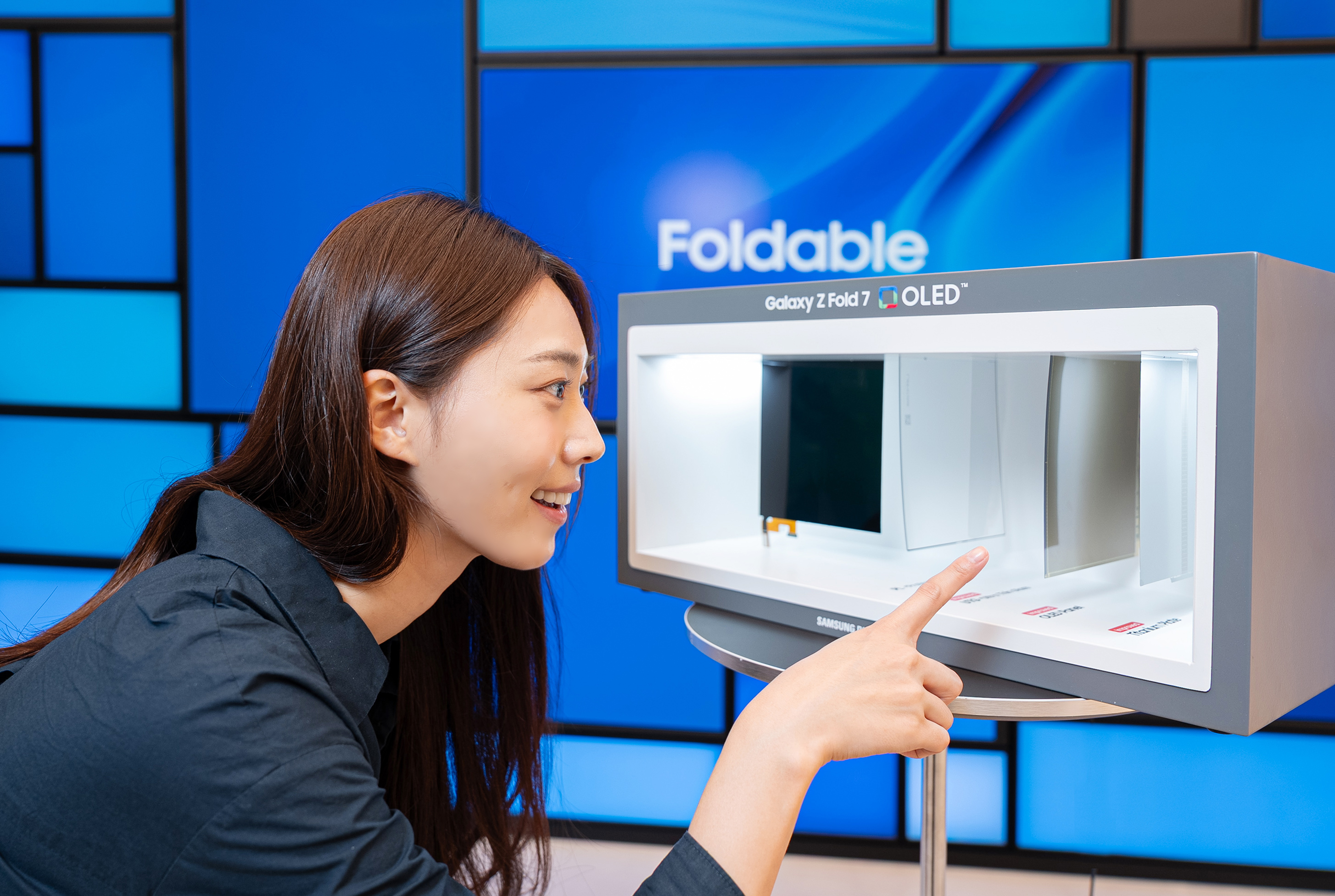 El panel OLED plegable de Samsung Display demuestra una durabilidad ...