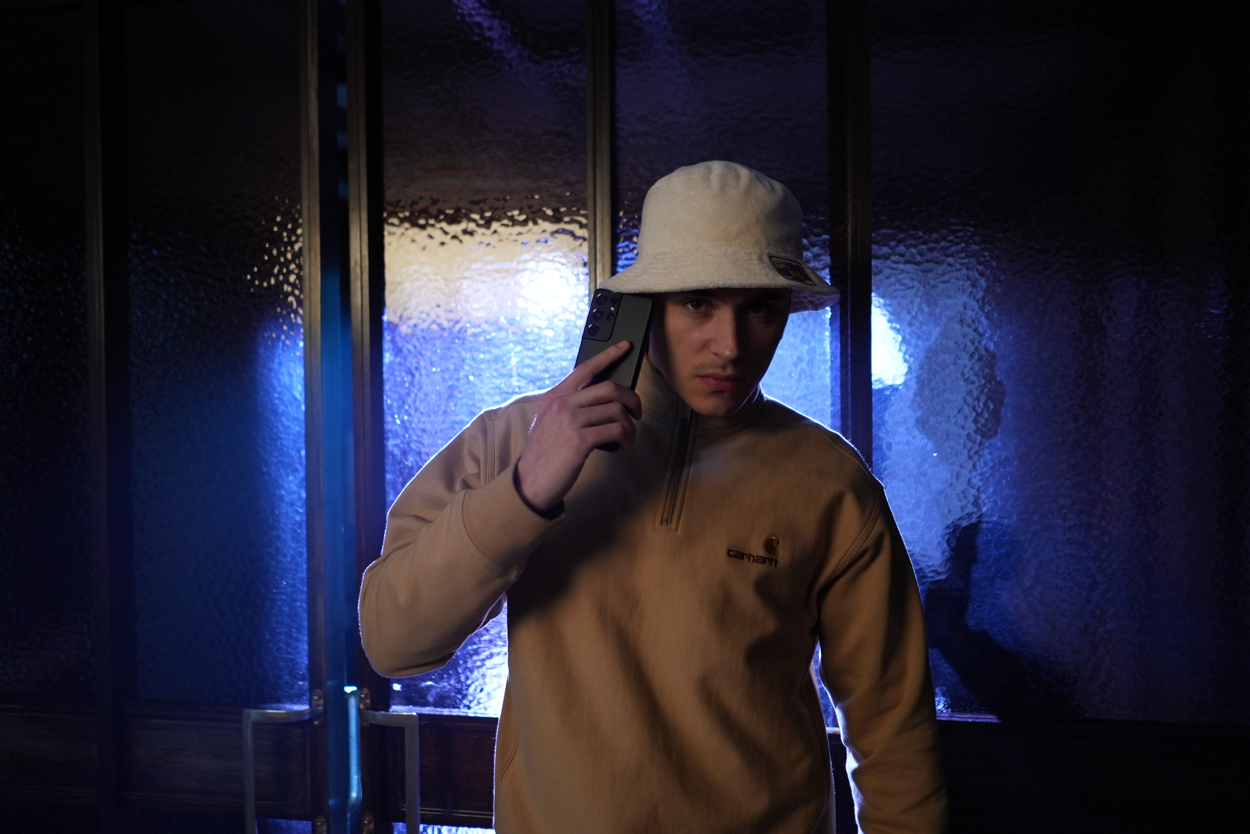Aron Piper estrena ‘Mufasa’: el primer videoclip grabado con móviles ...