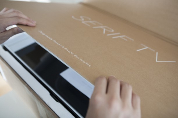 [Photo] Unboxing Shows That Serif TV is Beautiful Inside and Out ...