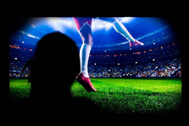 Beyond the Stadium: Watching Live Sports on a Samsung QLED TV – Samsung ...