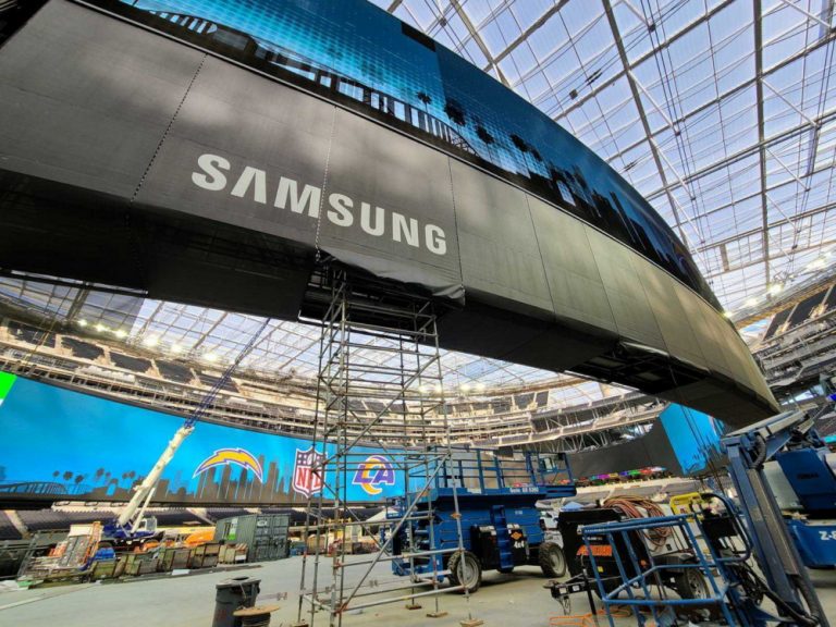 Samsung Teams Up with Hollywood Park, Los Angeles’ Newest Sports ...