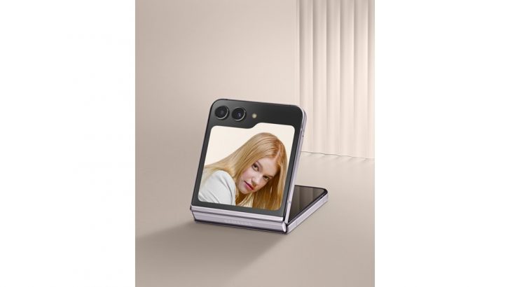 [Design Story] Inspire, Create, Unfold: The World of Galaxy Z Flip5 and ...