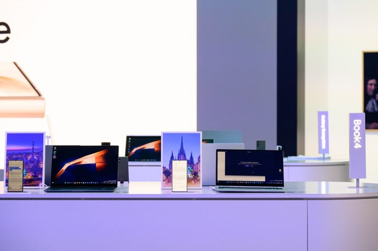 [Photo] Preview the Future of Mobile Experience With Samsung at MWC ...