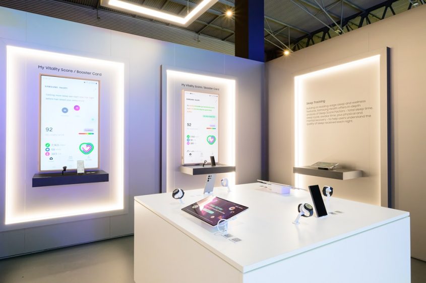 [Photo] Preview the Future of Mobile Experience With Samsung at MWC ...