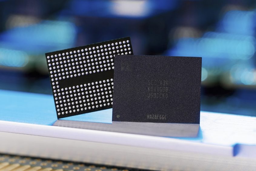 Samsung Begins Industry’s First Mass Production of QLC 9th-Gen V-NAND for AI Era – Samsung ...