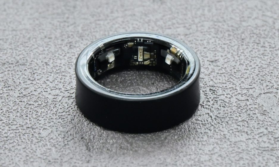 [Unboxing] Meet Galaxy Ring: A Personalized Health Care Device Encased ...