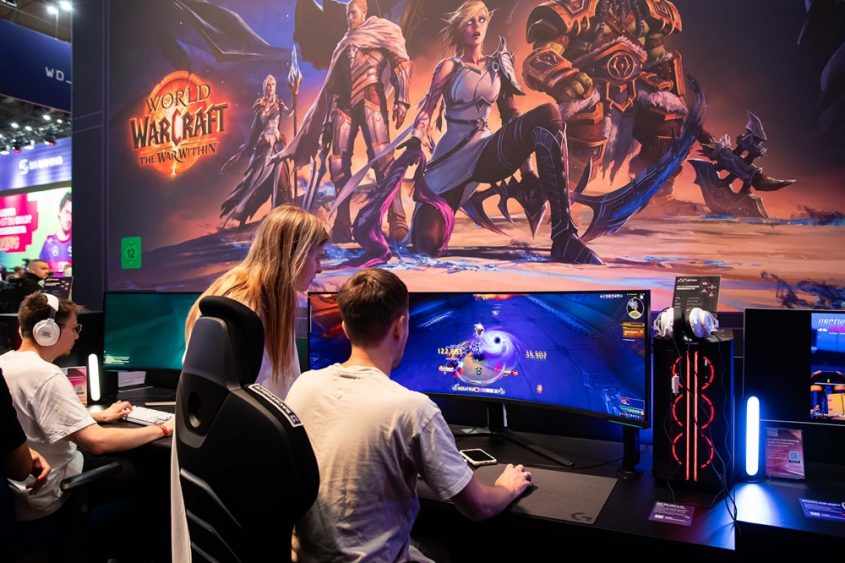 Gamescom 2024: Samsung’s Glasses-Free 3D Monitor Redefines Immersive ...