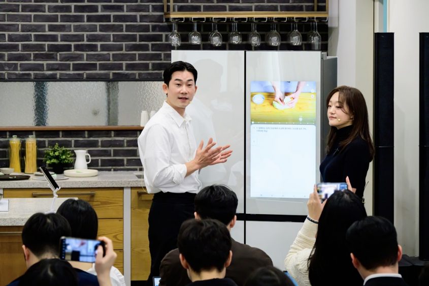 [Interview] Samsung’s AI Kitchen: ‘Culinary Class Wars’ Chef Lim Hee ...