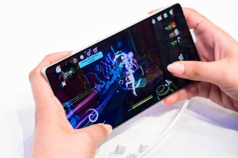 [MWC 2025] The True AI Companion: New Ways To Get Things Done, Create and Play With the Galaxy ...