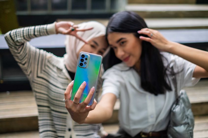 Harga Tetap Sama, Memori dan Baterai Tetap Besar, Warna Baru Silver Galaxy A23 5G Bikin Kamu ...