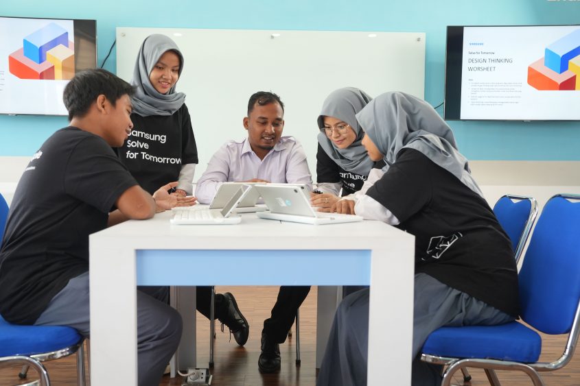 Pelatihan Design Thinking Samsung Dorong Siswa Gali Solusi Masalah ...