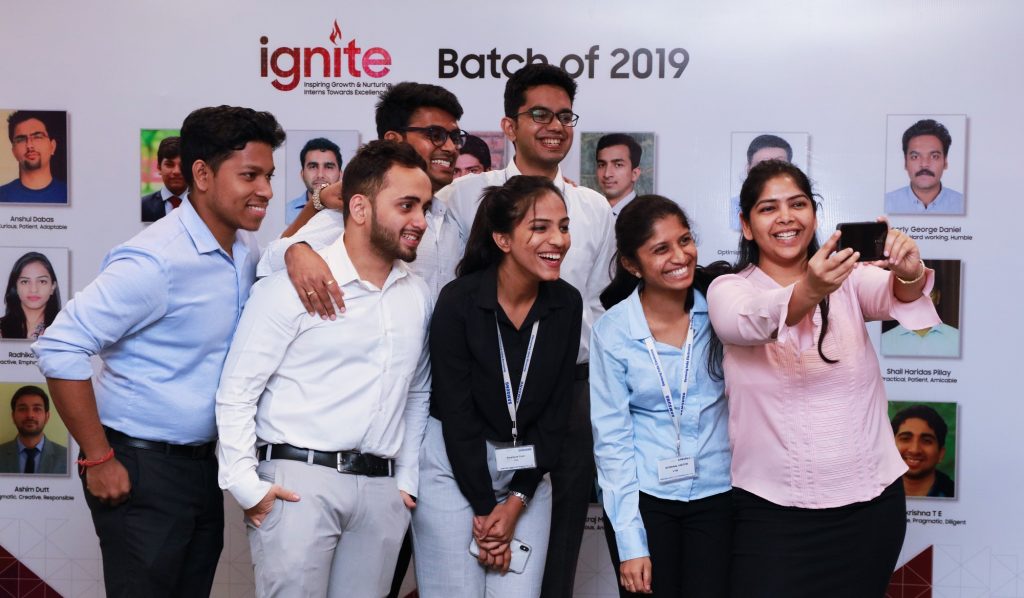 37 Students from Top B-Schools Join Samsung India as Interns – Samsung ...