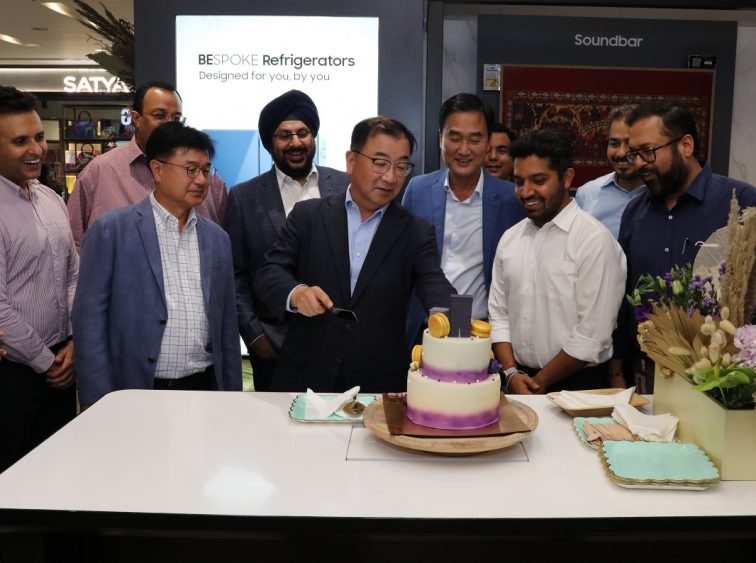 Experience and Explore: Samsung Launches New Premium Experience Store ...