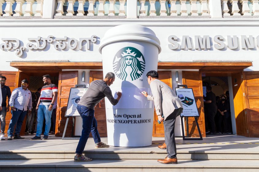 [In Images] Samsung Launches Starbucks at the Iconic Opera House in ...