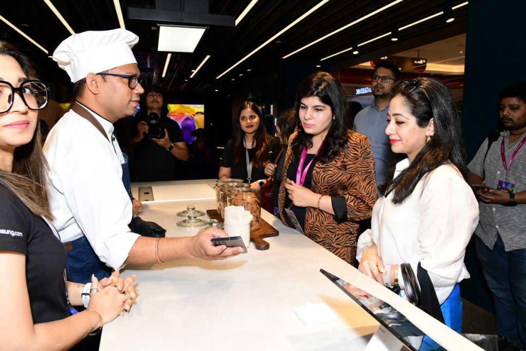 [In Images] Samsung Opens Lifestyle Experience Store at BKC Mumbai for ...
