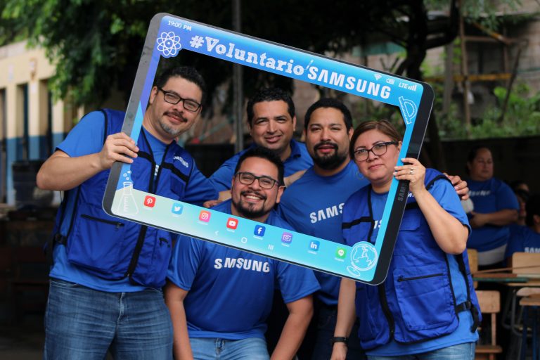 Samsung crece en la región gracias a las manos de sus voluntarios ...