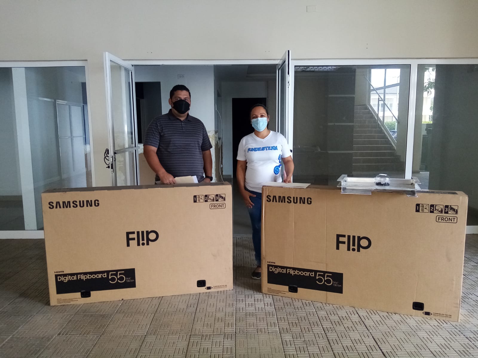 Escuelas públicas equipadas con 160 tableros inteligentes de Samsung ...