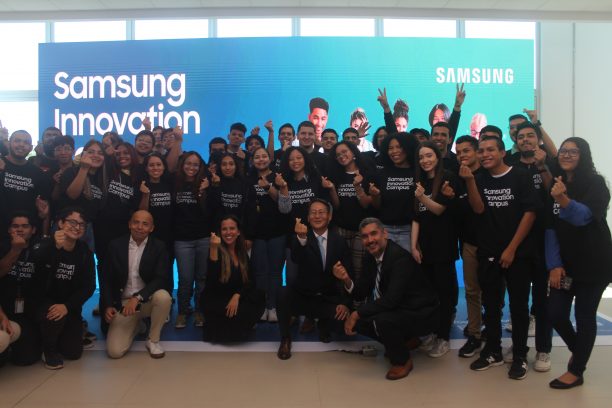 250 jóvenes panameños culminaron con éxito el Programa Samsung ...