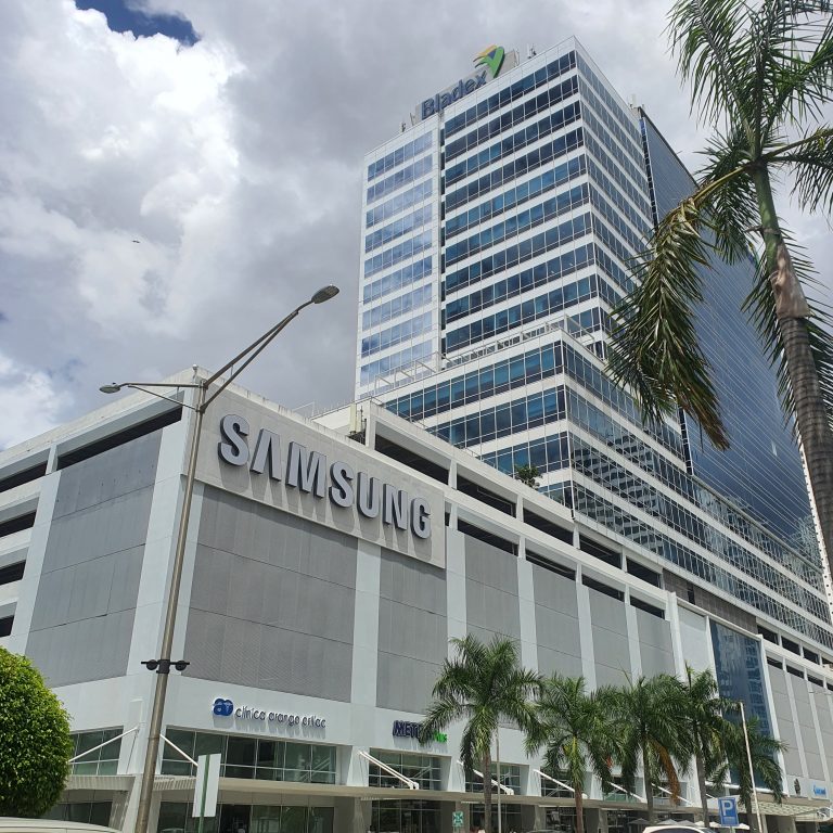 Revista Summa reconoce a Samsung Latinoamérica como Empresa DEI 2025 ...