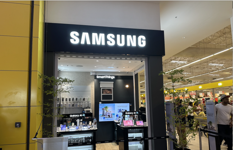 Samsung inaugura su novena tienda en Dominicana en Multiplaza La Romana ...