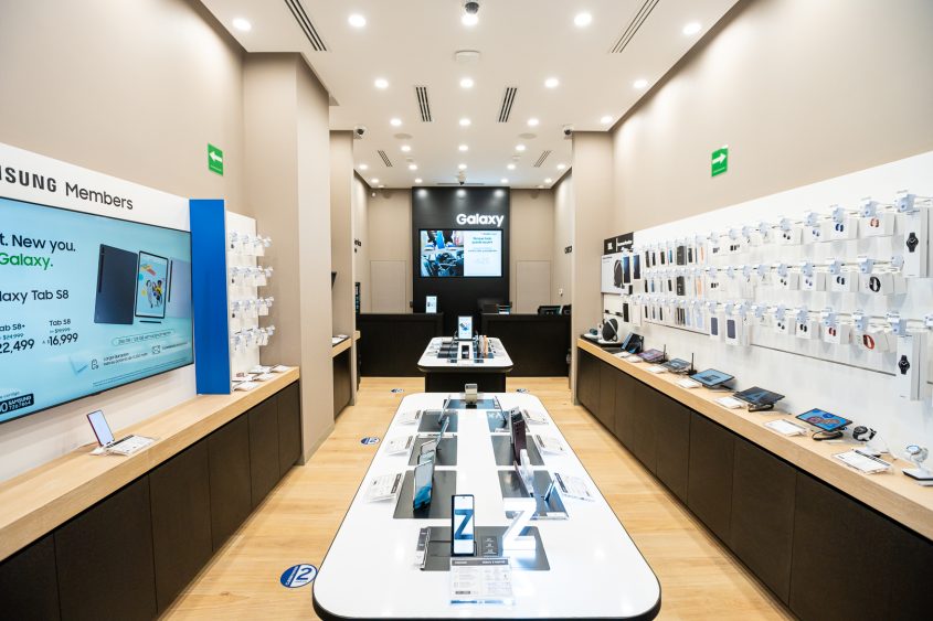 Samsung México inaugura nueva tienda en Portal San Ángel, Ciudad de ...