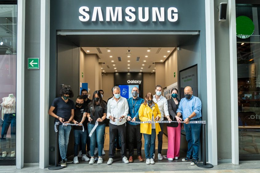 Samsung México inaugura nueva tienda en Portal San Ángel, Ciudad de ...