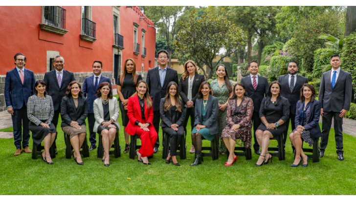 La segunda generación de líderes se gradúa del IPADE “Samsung Master ...