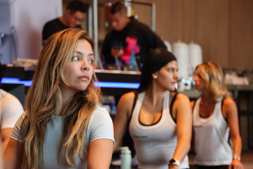 Samsung lleva a cabo una sesión fitness de la mano de lululemon ...