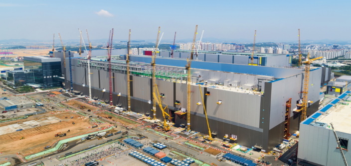 Samsung Announces New NAND Flash Facility to Address Future Data Center ...