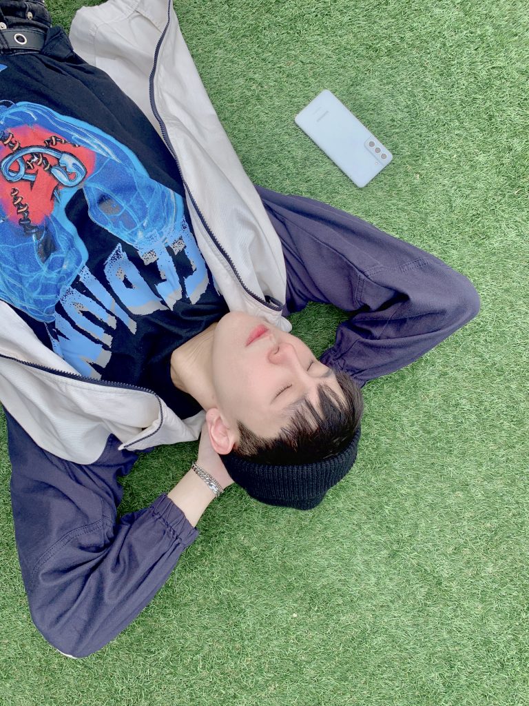 Voices of Fans: Jam Jien Gets His Groove on with The All-New Galaxy S21 ...