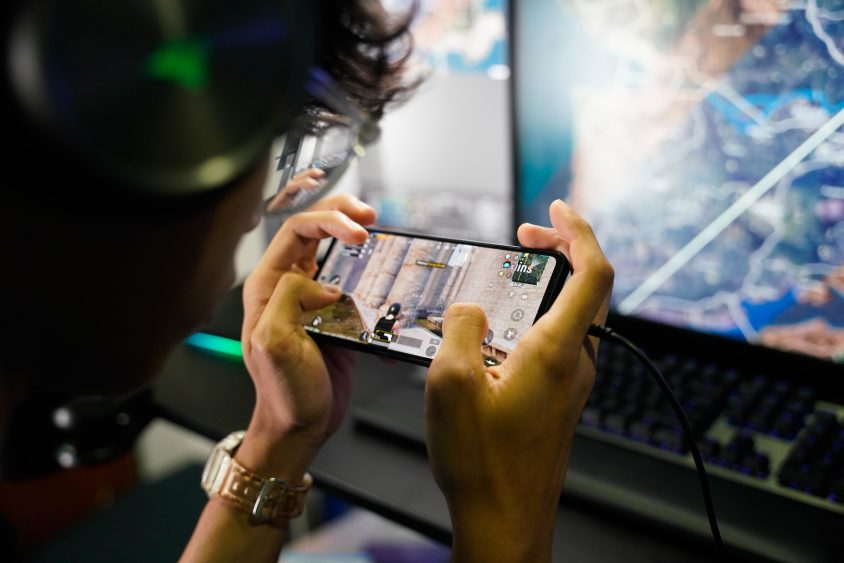 How Our Local E-Sports Gamer Achieves That Winner Winner Chicken Dinner ...