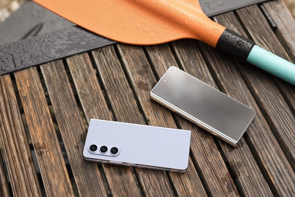 Flippin’ Fantastic: Redefining the Flip & Fold Experience – Samsung ...