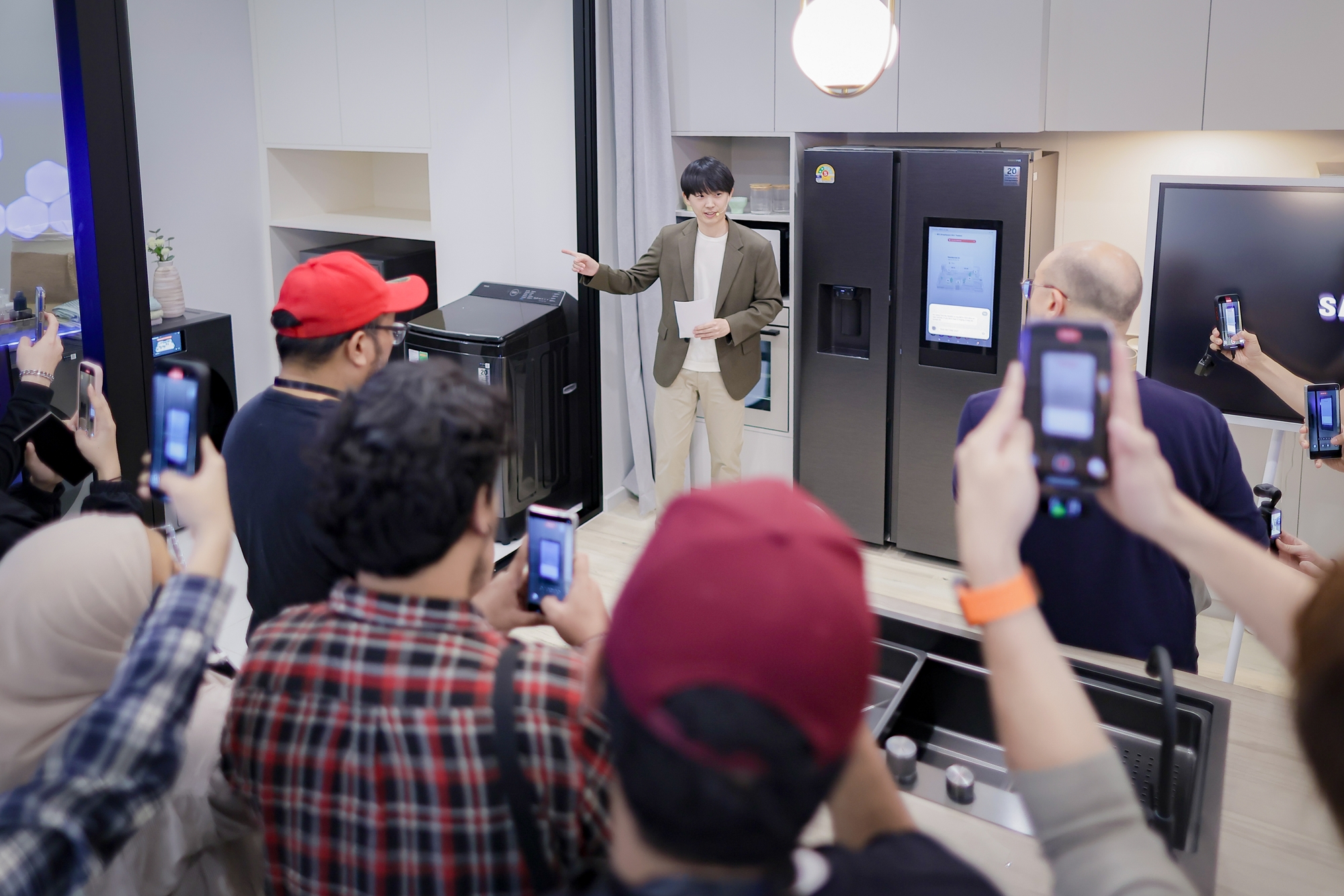 Samsung Electronics Showcases Latest AI-Enhanced Home Innovations At ...