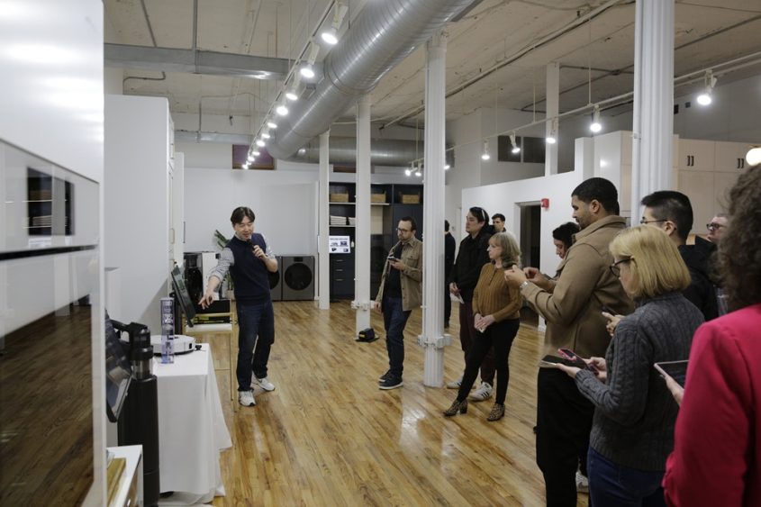 Samsung Showcases AI Home Appliance Innovations at DA Global Tech ...