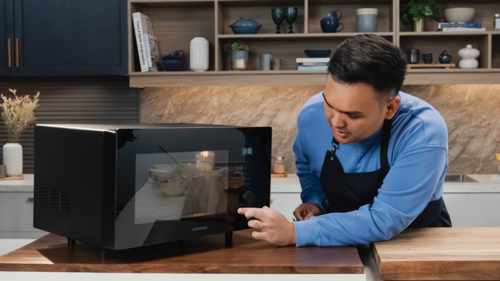Samsung’s All-in-One Smart Oven is More Than Just for Reheating, and ...