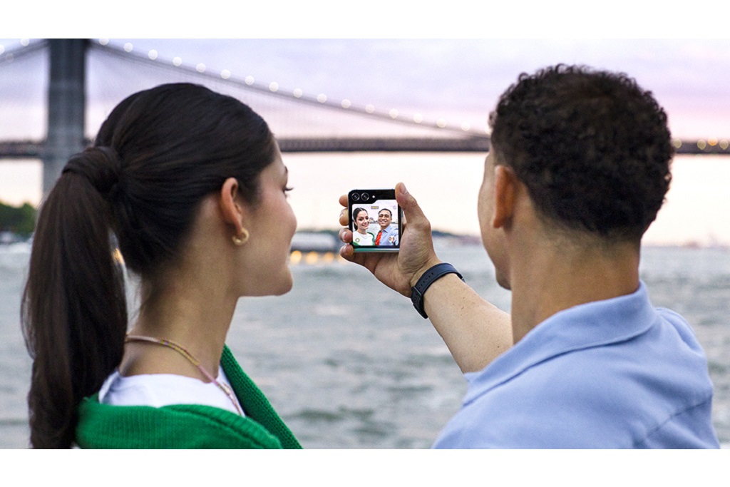 Unfolding Innovation: Exploring Galaxy Z Flip Series’ Legacy of ...