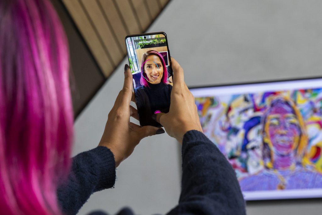 Turn Your Selfie Into A Virtual Work Of Art At Samsung KX – Samsung ...