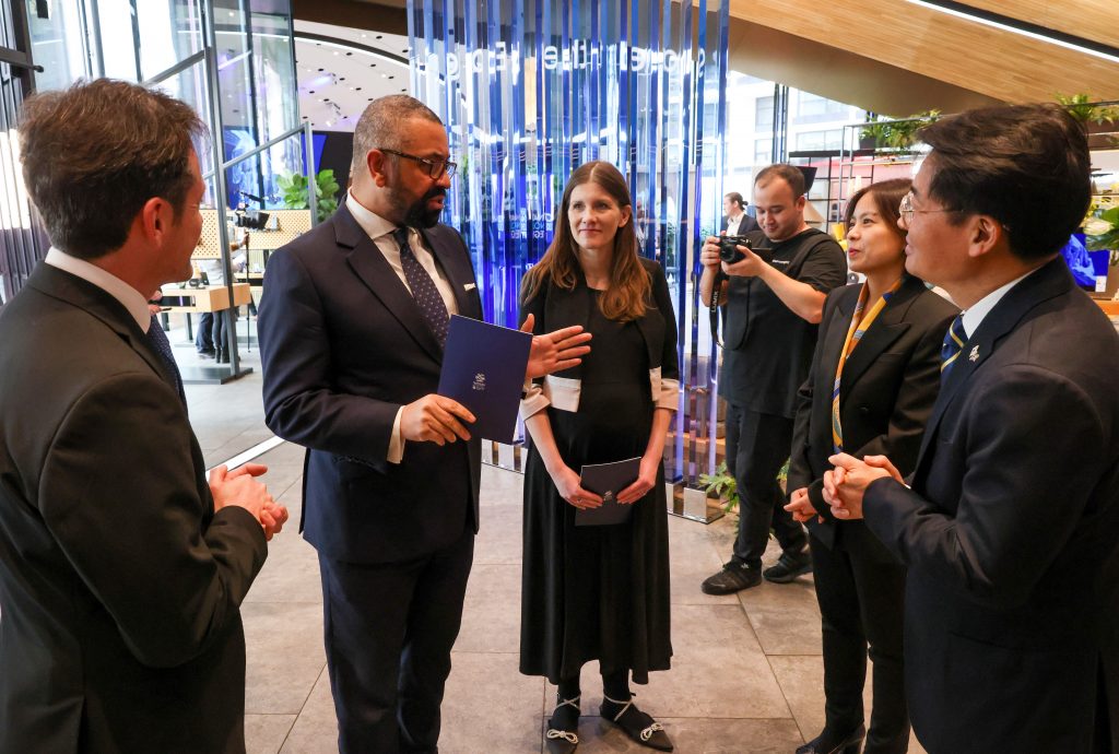 Samsung KX welcomes Foreign Secretary James Cleverly and Secretary of ...