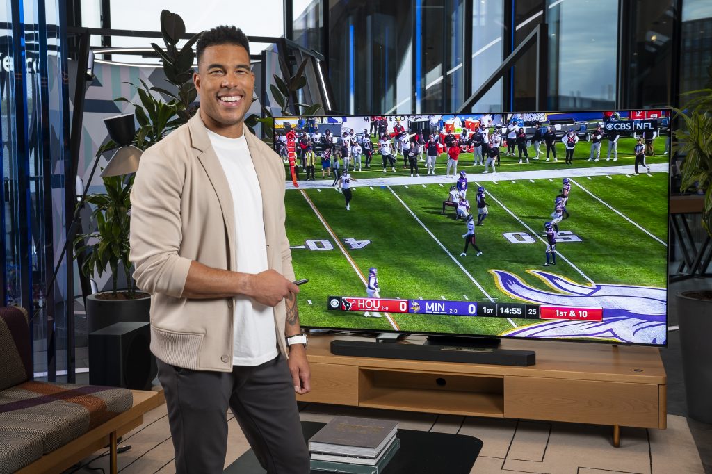 Samsung Teams Up With Jason Bell to Launch American Football Jargon ...