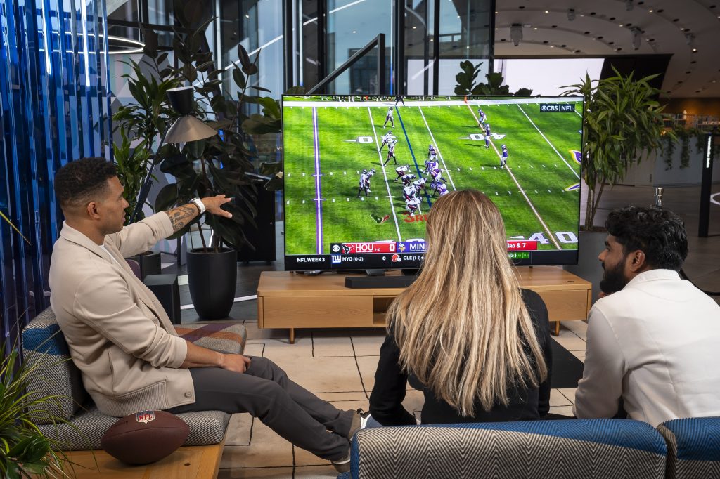 Samsung Teams Up With Jason Bell to Launch American Football Jargon ...