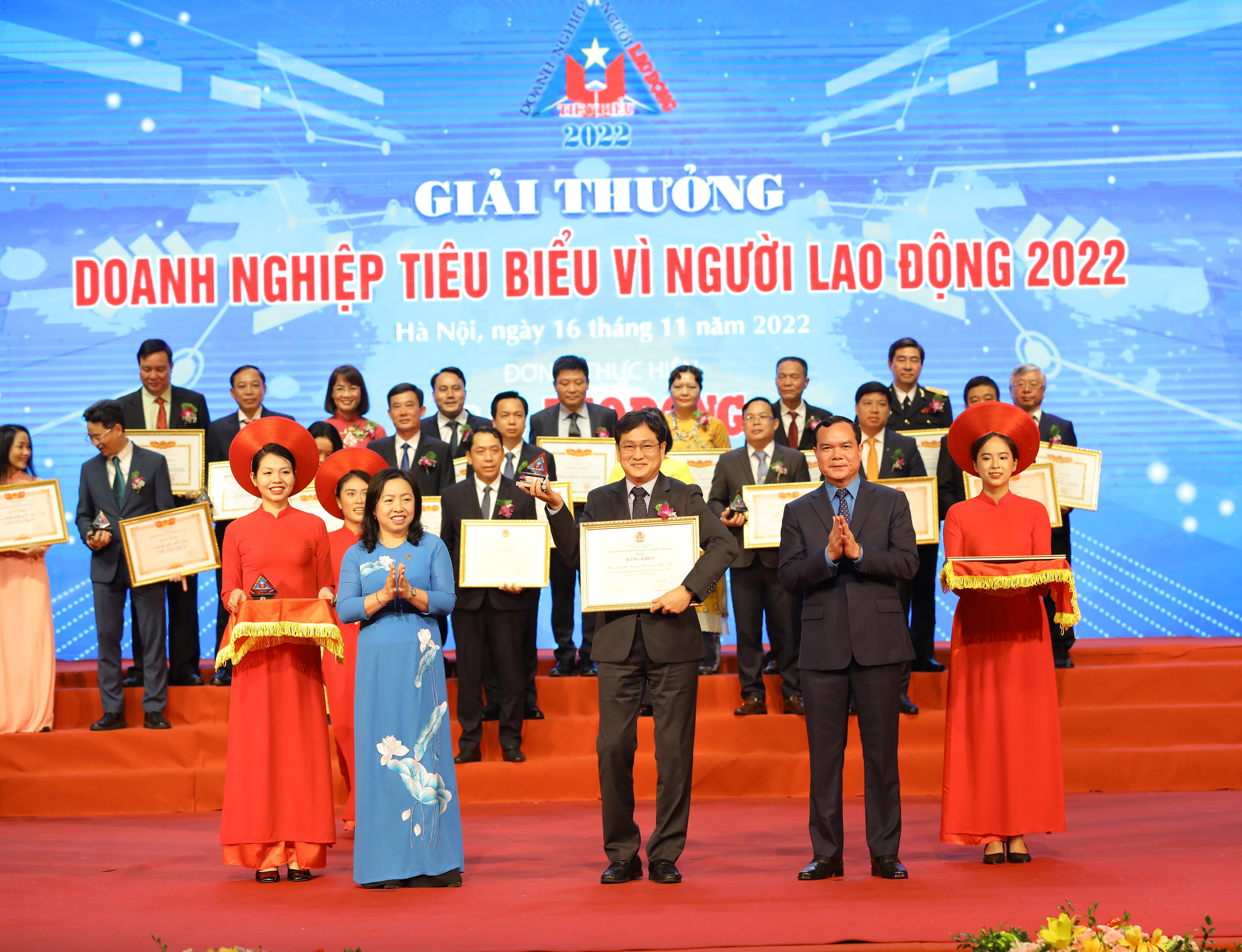 SEV tiếp tục nằm trong BXH Doanh nghiệp tiêu biểu vì người lao động ...