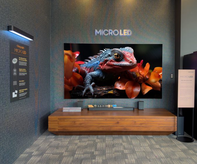 Samsung công bố người Việt Nam đầu tiên sở hữu TV MICRO LED siêu đắt đỏ, trị giá 3,5 tỷ ...