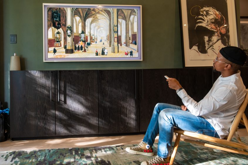 Frame Your Greatest Design Ideas-How Maps Transformed his Living Space ...